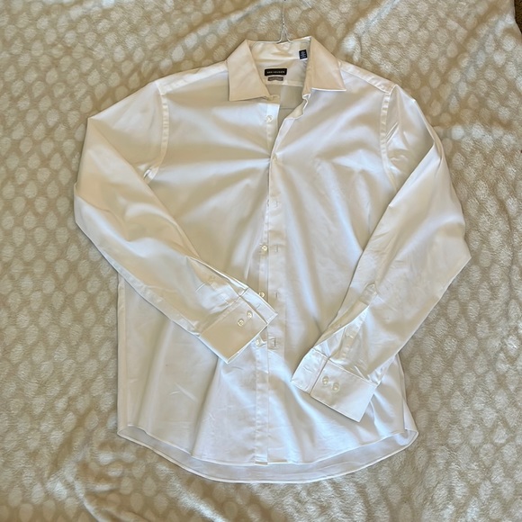 Van Heusen | Shirts | White Bottom Down Van Heusen Fitted Dress Shirt ...